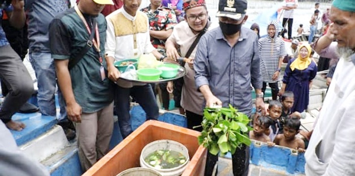 Kenduri Laut, Ungkapan Rasa Syukur Lewat Ritual Budaya Pesisir ...